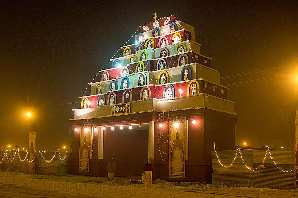 ashram gate at kumbh mela 2013