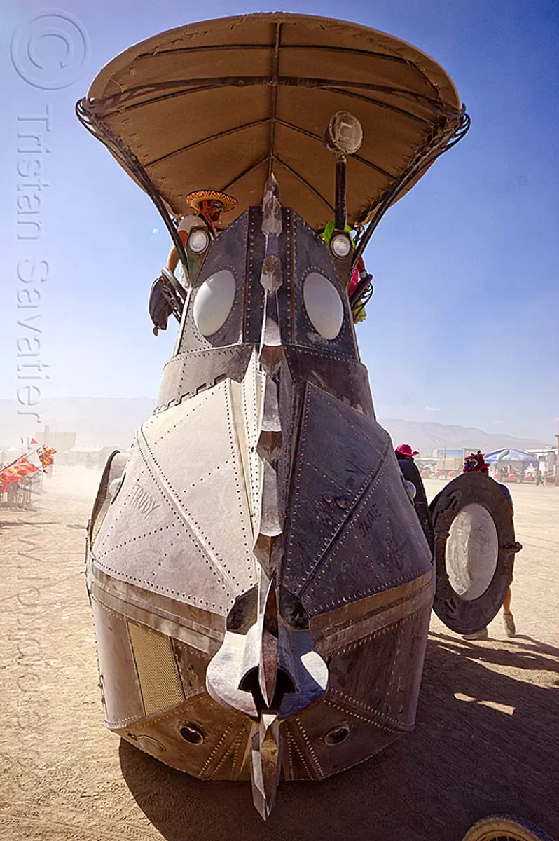 burning man, nautilus submarine art car
