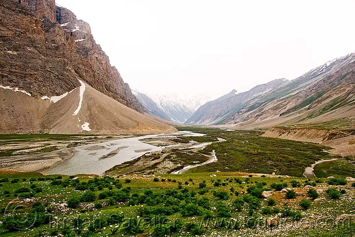 drass river, drass valley, leh to srinagar road, kashmir