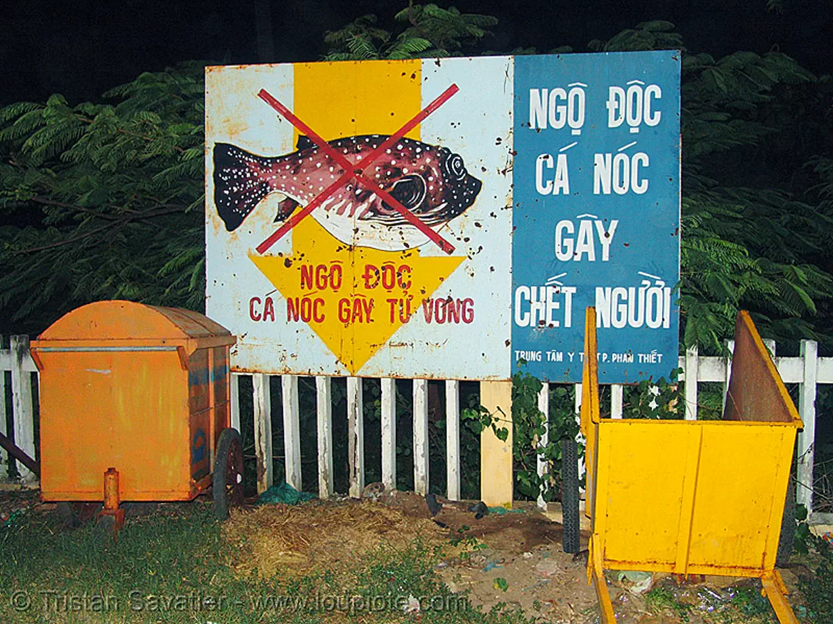 hazard sign, this fish is poisonous!, vietnam