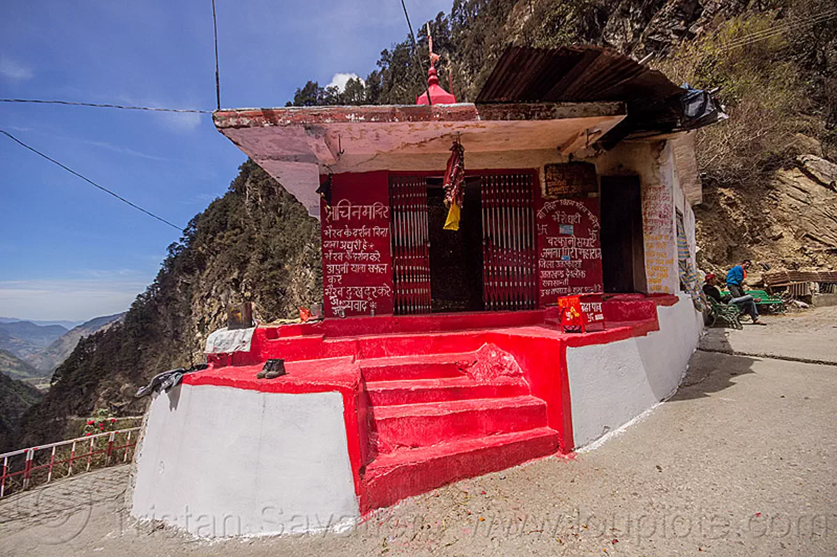 hindu shrine on the yamunotri trail, india