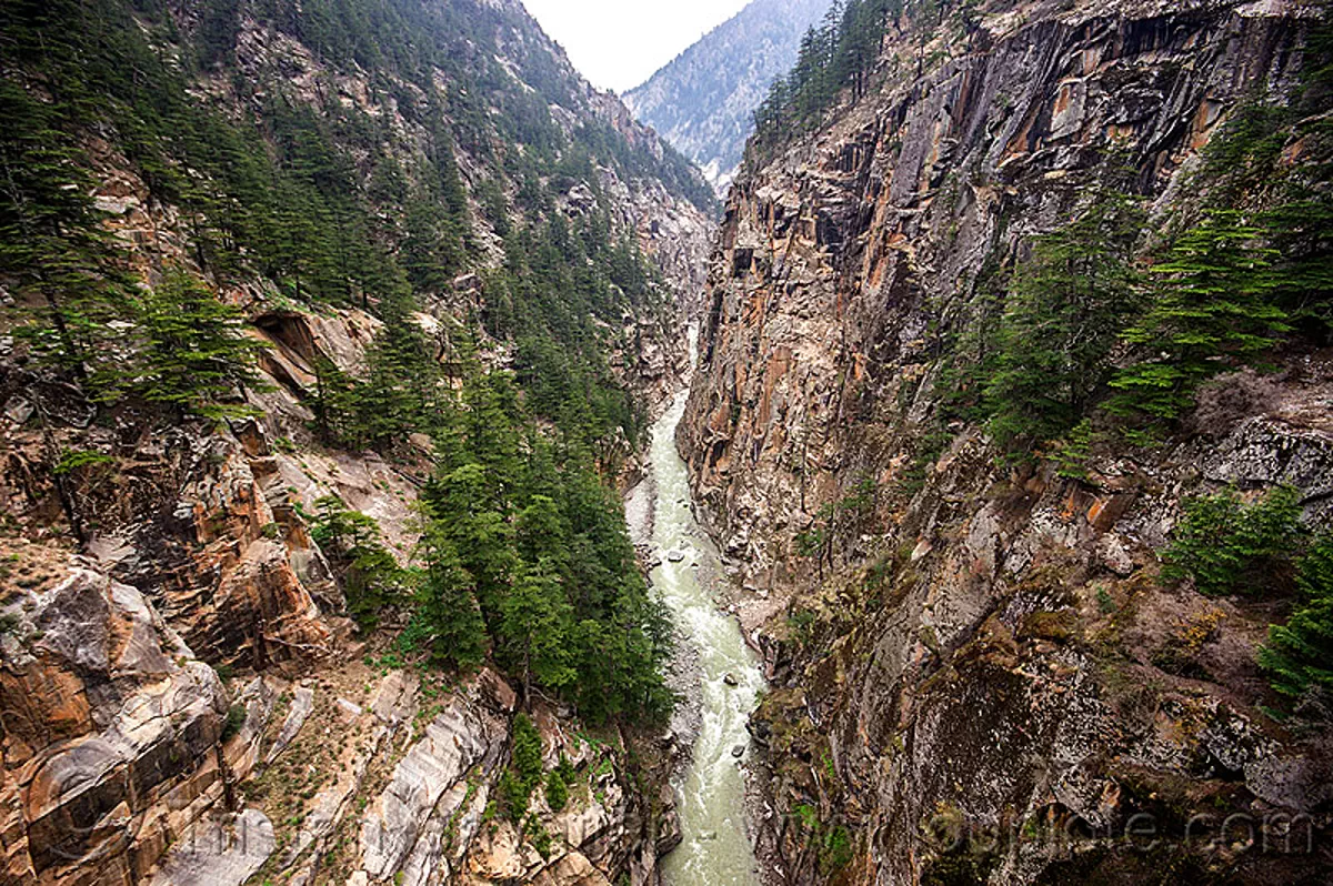 jadh ganga river gorge, india