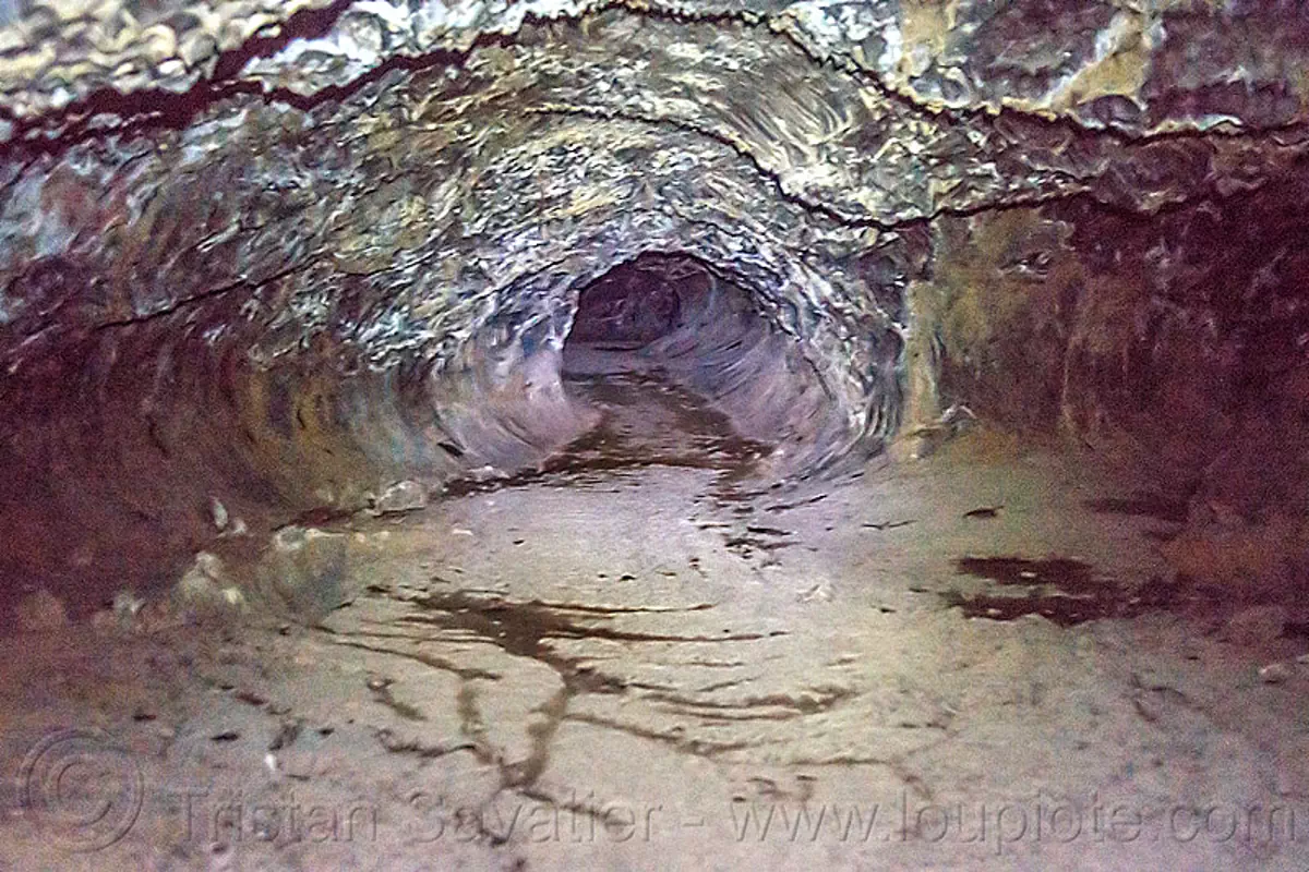 lava tube cave