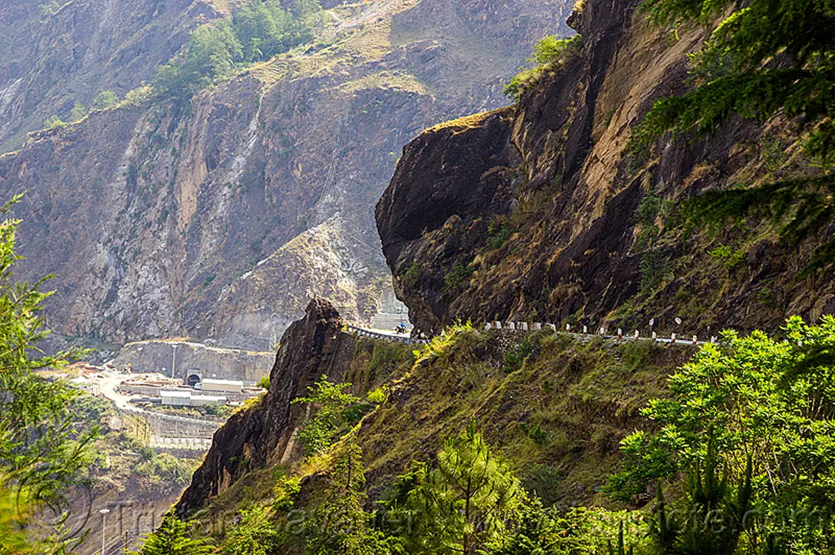 mountain road in rugged alakananda valley, india, vishnu-prayag hydro ...