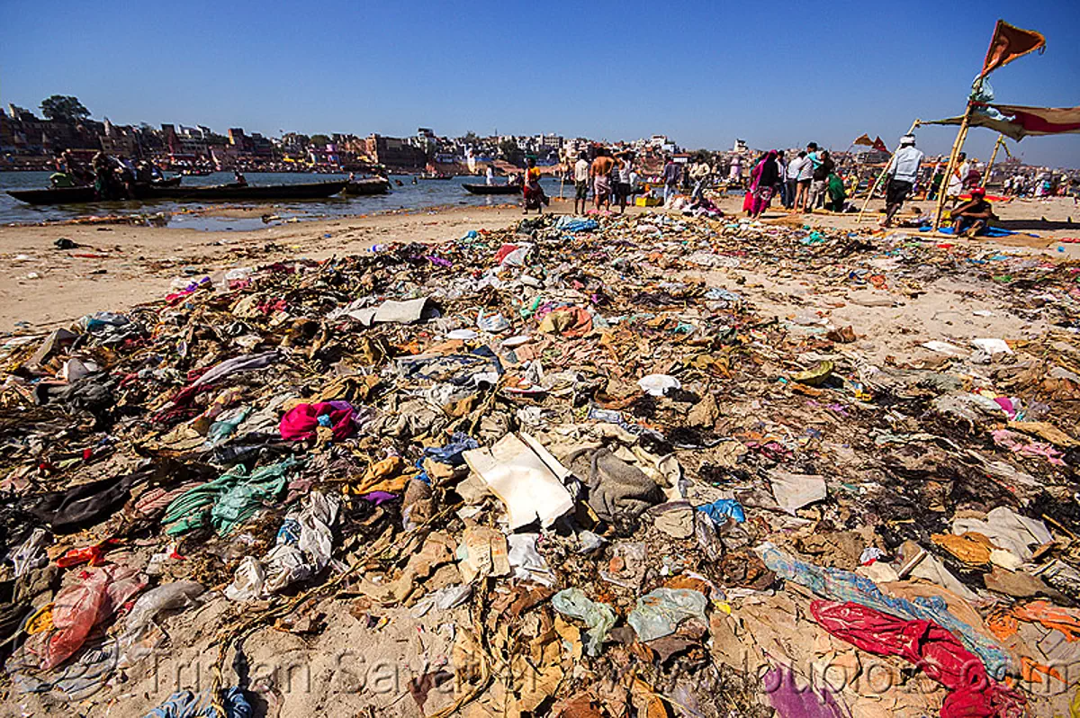 plastic trash pollution, ganges river, ganga, varanasi, india