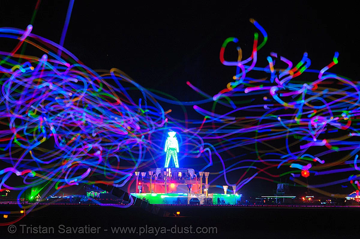playa flies in front of the man, burning man 2006