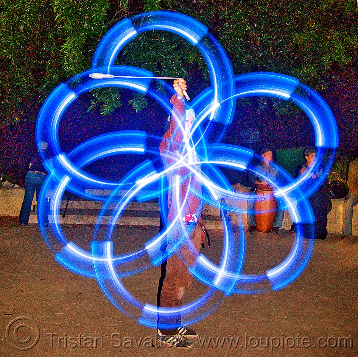 spinning LED light poi, flowlights, san francisco