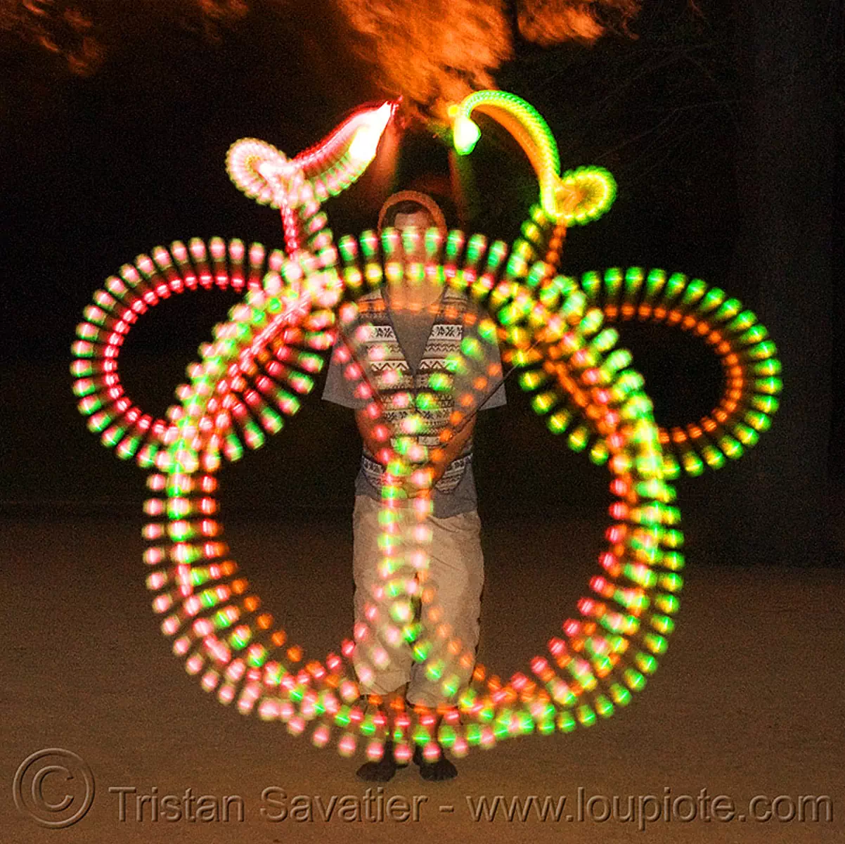 spinning LED light poi, glowing, flowlight
